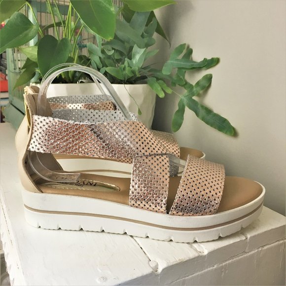 Cordani | Shoes | Cordani Us 95 Eu 4 Rose Gold Leather Strappy Platform ...